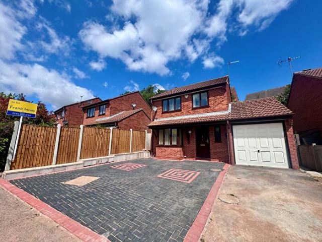 3 Bedroom Detached House To Rent In Folkton Gardens, Nottingham, NG3