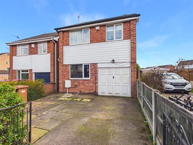 3 Bedroom Detached House To Rent In Garton Close, Nottingham, NG6