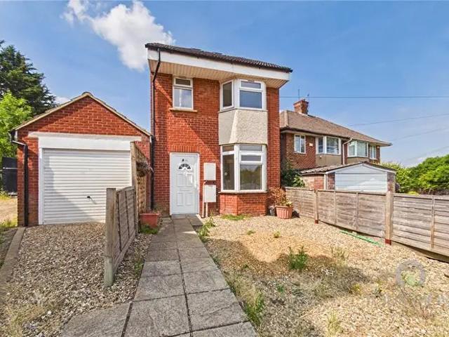 3 Bedroom Detached House To Rent In Kingsley Road, Northampton, NN2
