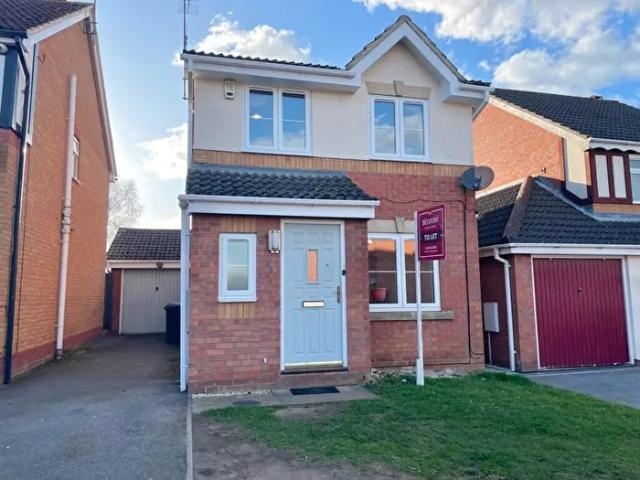 3 Bedroom Detached House To Rent In Leah Bank, Northampton, NN4