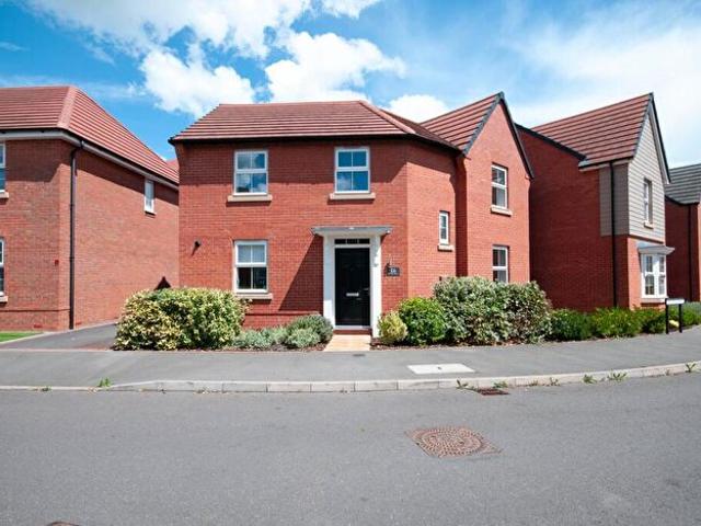 3 Bedroom Detached House To Rent In Lincoln Drive, Houlton, Rugby, CV23
