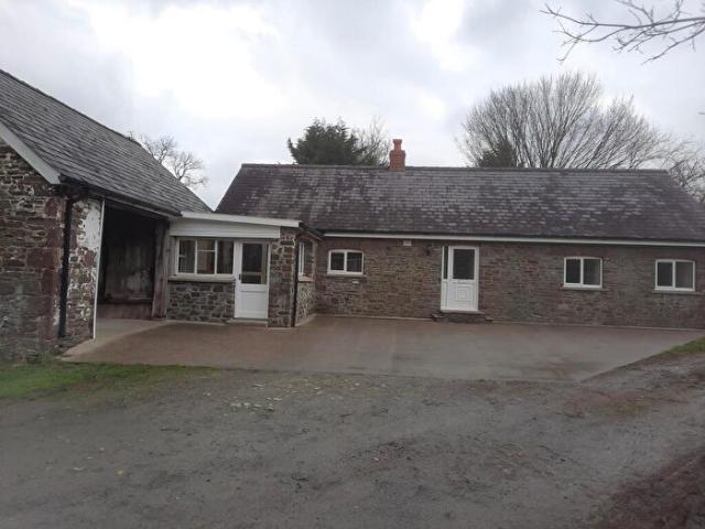 3 Bedroom Detached House To Rent In Llwynceiliog, Myddfai, Llandovery, Carmarthenshire SA20