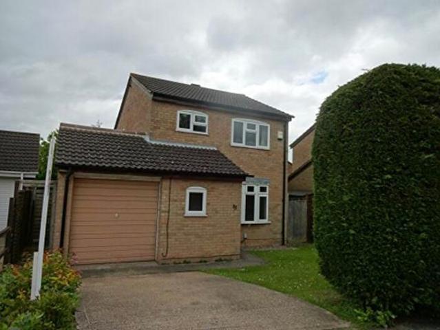 3 Bedroom Detached House To Rent In Mallows Drive, Raunds, NN9