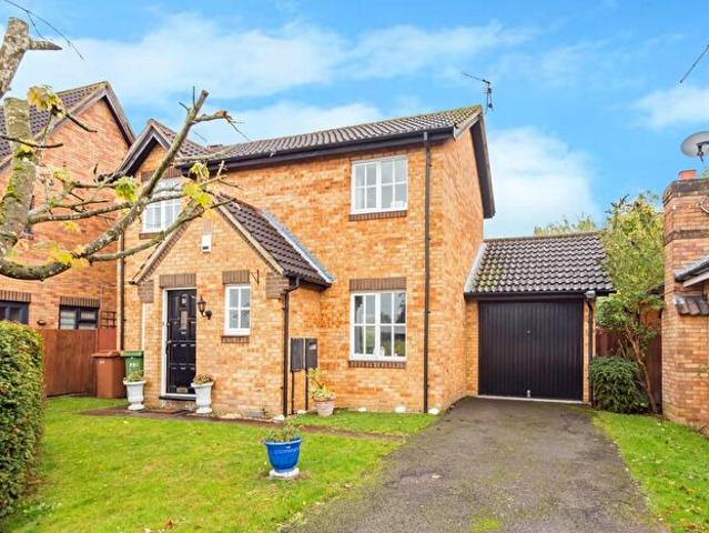 3 Bedroom Detached House To Rent In Nene Close, Wellingborough, NN8