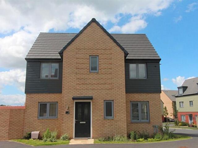 3 Bedroom Detached House To Rent In Peridot Drive, Wellingborough, NN8