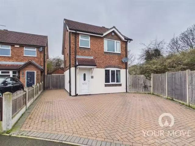 3 bedroom Detached House to rent, Merlin Way, Crewe, CW1 £950.