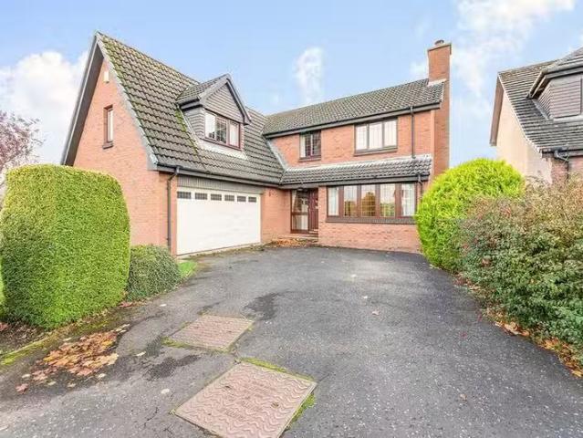 3 bedroom Detached House to rent, Netherbank, Edinburgh, EH16.