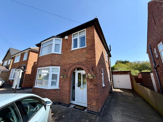 3 bedroom detached to let