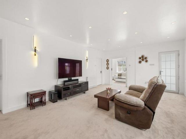 3 Bedroom Detached To Let