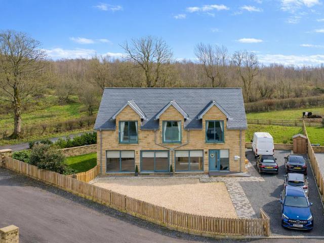 3 bedroom detached villa house for sale