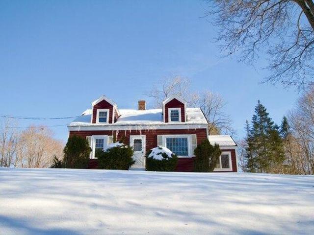 3 bedroom, Dexter ME 04930 LS102777752