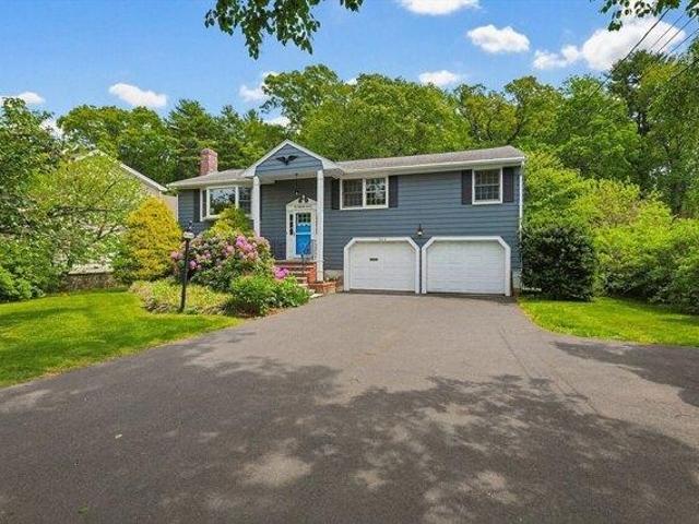 3 bedroom, Dedham MA 02026 LS103018209