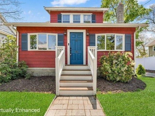3 bedroom, Dedham MA 02026 102800478
