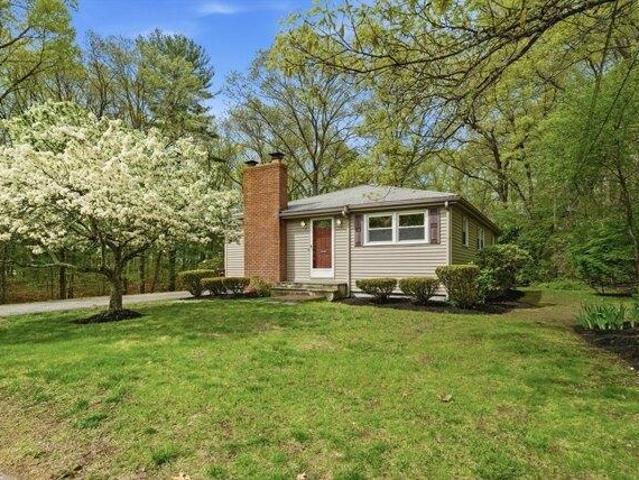 3 bedroom, Dedham MA 02026 102824704
