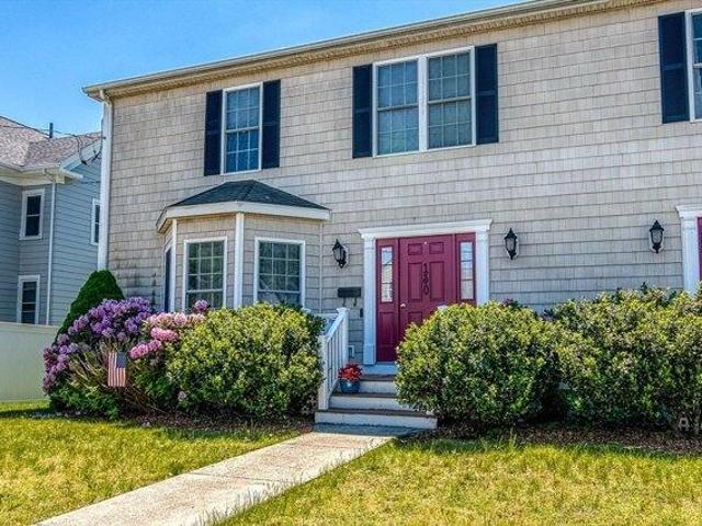 3 bedroom, Dedham MA 02026 103443499