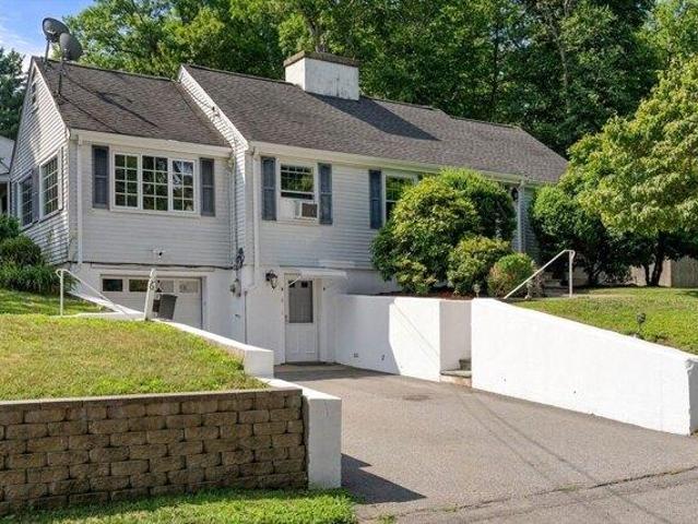 3 bedroom, Dedham MA 02026 105040607