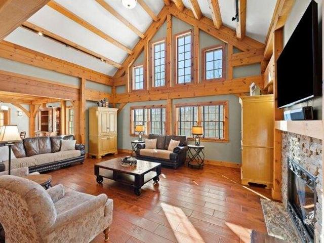 3 bedroom, Deerfield NH 03037 102154730