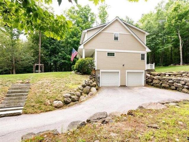 3 bedroom, Deerfield NH 03037 105126461