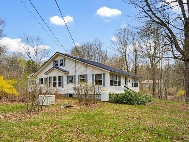 3 bedroom, Deering NH 03244 LS102284369