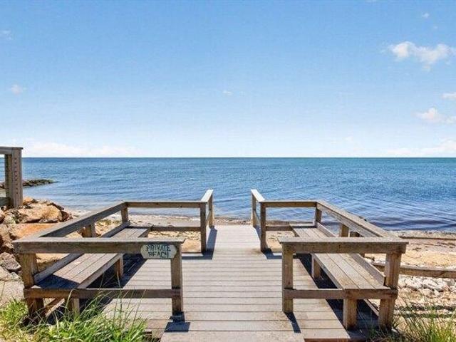 3 bedroom, Dennis MA 02639 104605219