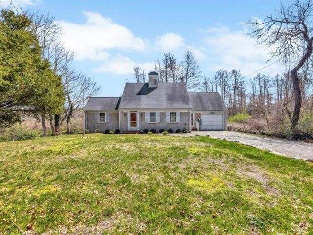 3 bedroom, Dennis MA 02660 102342949