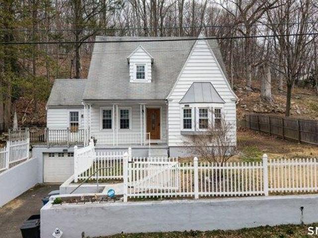 3 bedroom, Derby CT 06418 LS101707473
