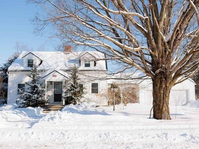 3 bedroom, Derby VT 05829 102027548
