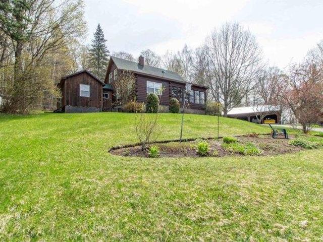 3 bedroom, Derby VT 05829 102529571