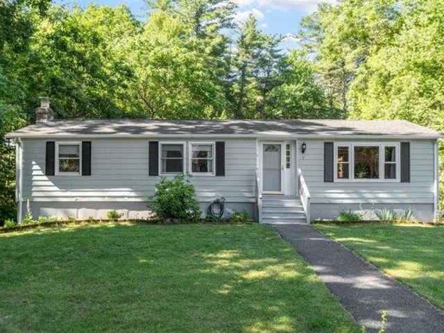 3 bedroom, Derry NH 03038 104188090