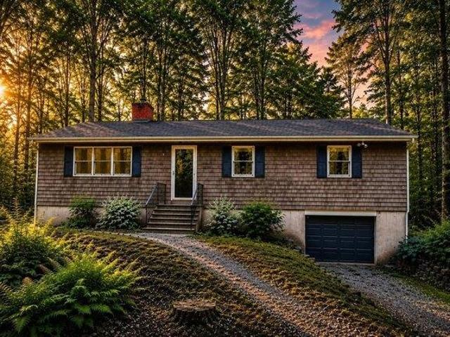 3 bedroom, Derry NH 03038 104191180