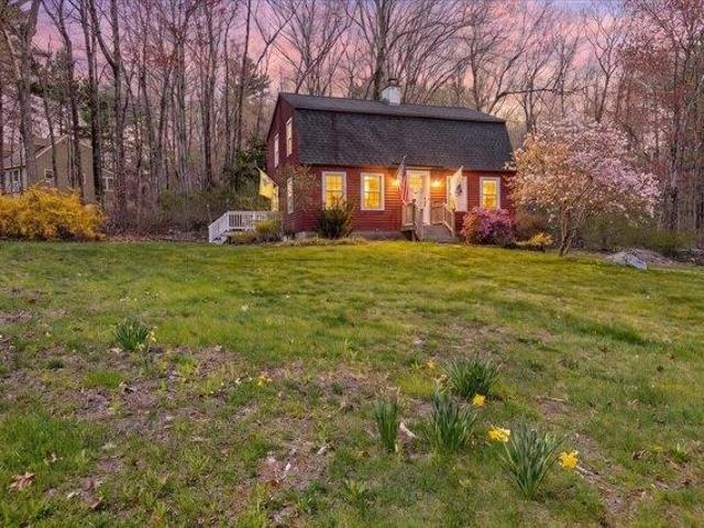 3 bedroom, Derry NH 03038 102410530
