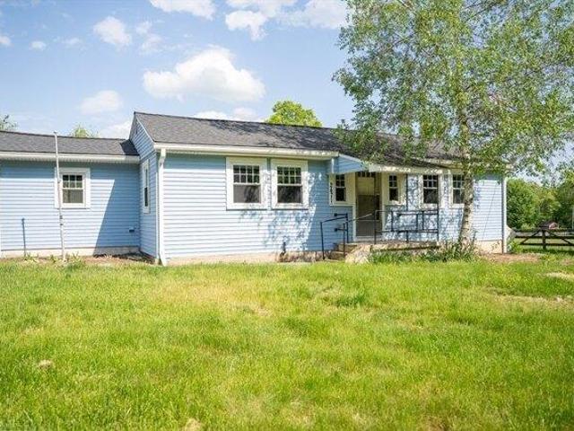 3 bedroom, Dighton MA 02764 104717417