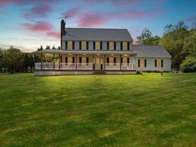 3 bedroom, Dighton MA 02764 LS103018102