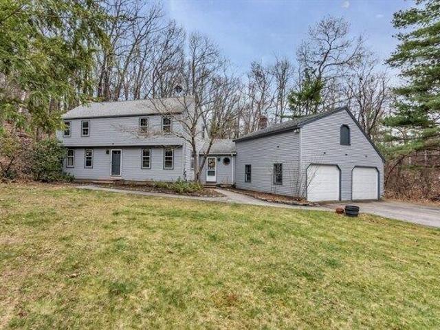 3 bedroom, Dracut MA 01826 LS102347048