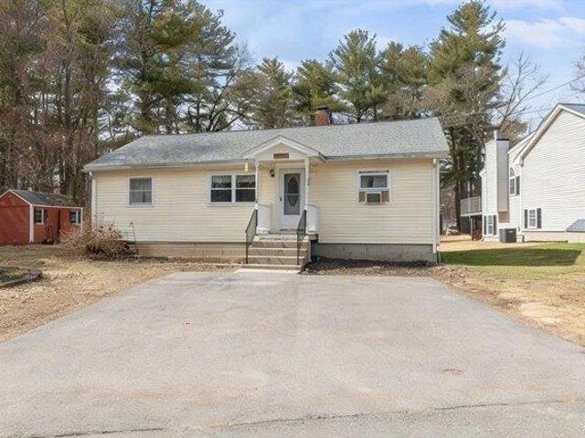 3 bedroom, Dracut MA 01826 LS102922113