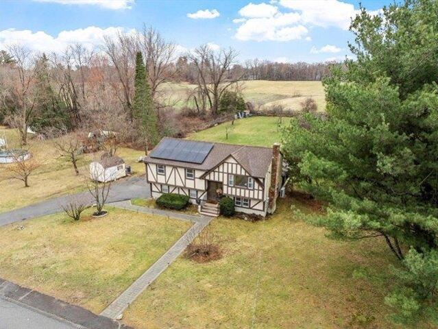 3 bedroom, Dracut MA 01826 LS102961697