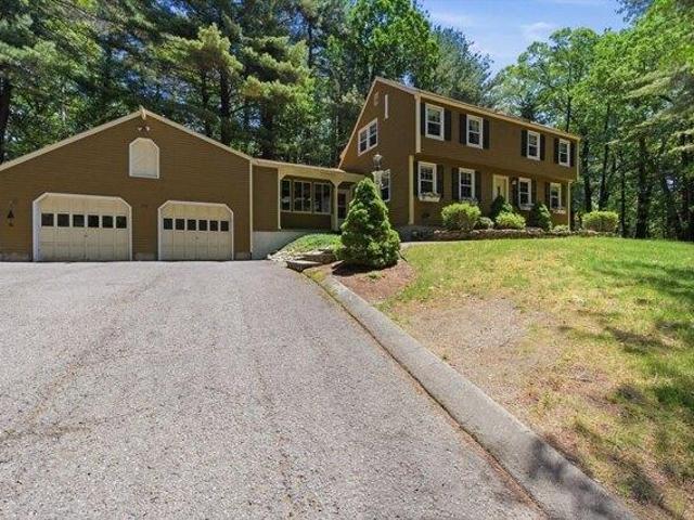 3 bedroom, Dracut MA 01826 104543561