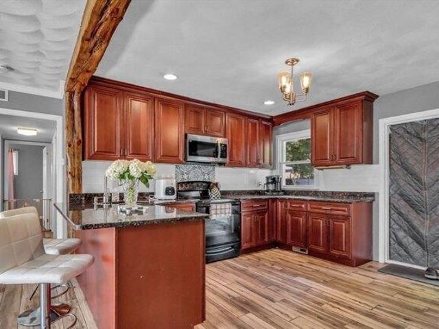 3 bedroom, Dracut MA 01826 104901395