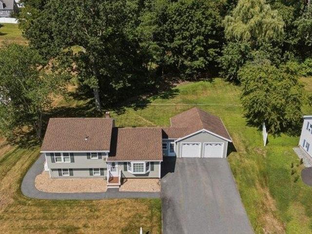 3 bedroom, Dracut MA 01826 105160582