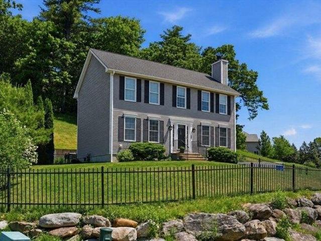 3 bedroom, Dracut MA 01826 105117249