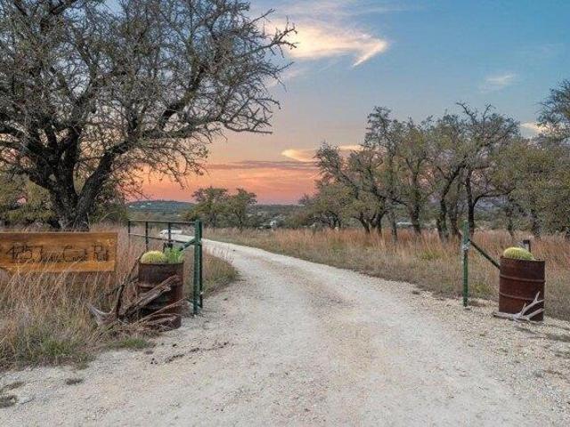 3 bedroom, Dripping Springs TX 78620 89684832