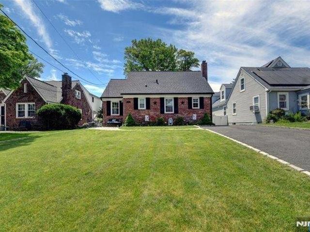 3 bedroom, Dumont NJ 07628 102826378