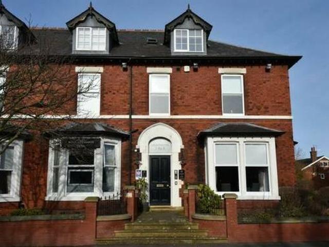 3 bedroom duplex for rent in Breck Road PoultonLeFylde Lancashire FY6
