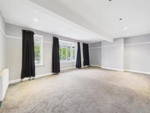 3 bedroom duplex for rent in Cubley Road, Hall Green, Birmingh.