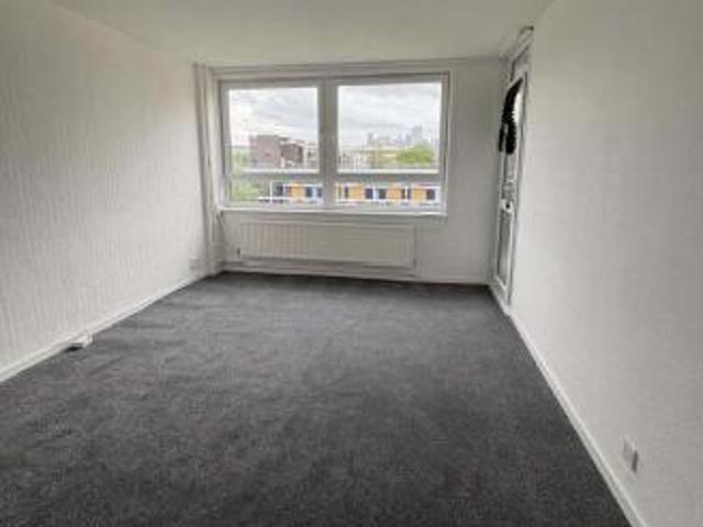 3 bedroom duplex for rent in Fermain Court, De Beauvoir Estate, Haggerston, N1