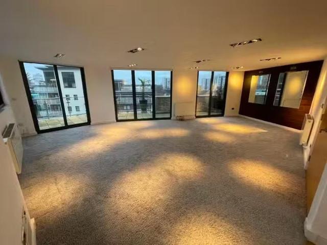 3 bedroom duplex for rent in King Edwards Wharf, 25 Sheepcote.