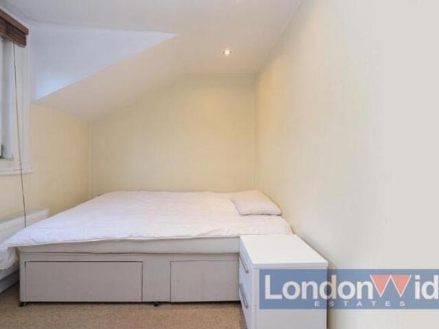 3 bedroom duplex for rent in Pembridge Road, Notting Hill, W11