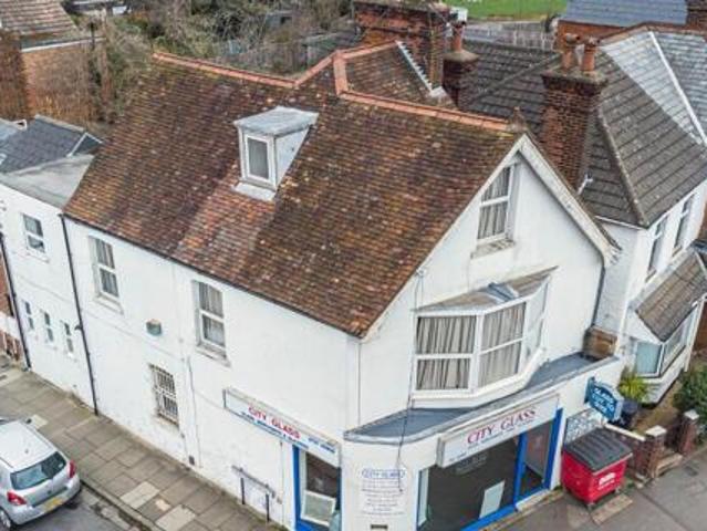 3 Bedroom Duplex For Rent In St Albans