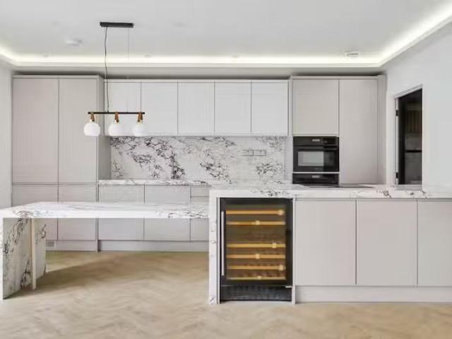3 bedroom duplex for rent in South Croydon, Surrey, CR2