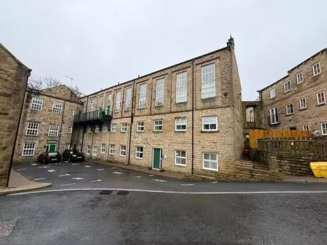 3 bedroom duplex for rent in Woodcote Fold, Goose Eye, BD22